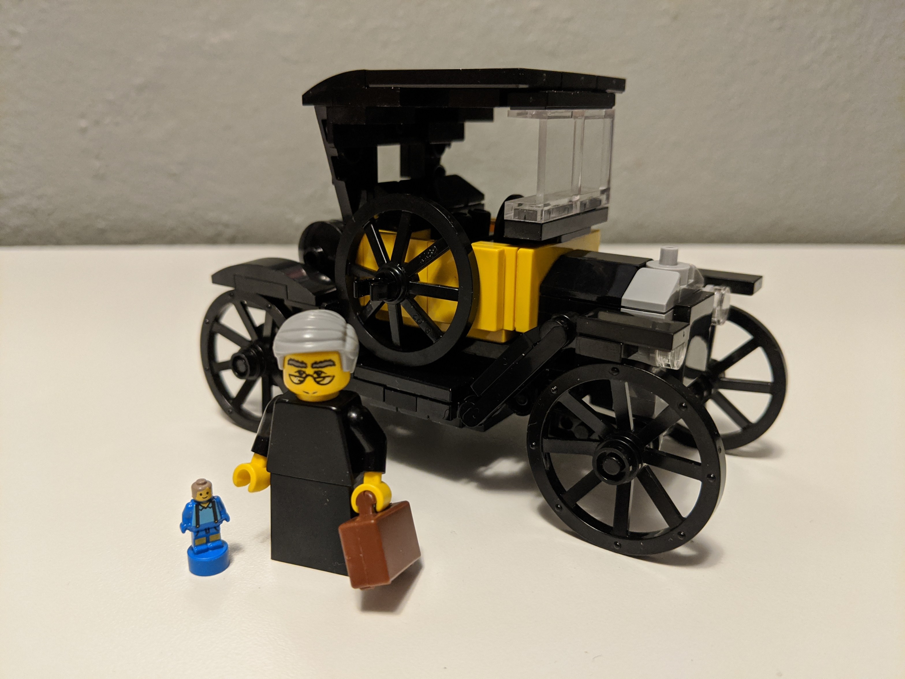 LEGO Gabriel (The Secret Service) – Security Hazard